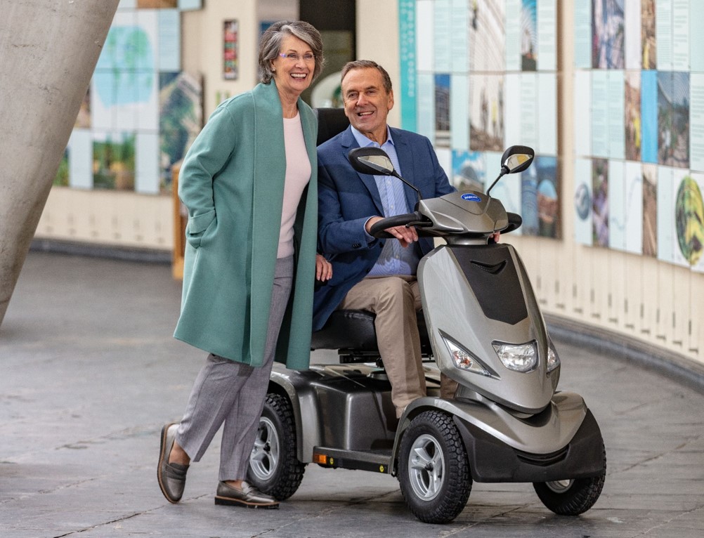 Invacare Electric Scooters Comet Alpine Mobility Scooter – HospEquip
