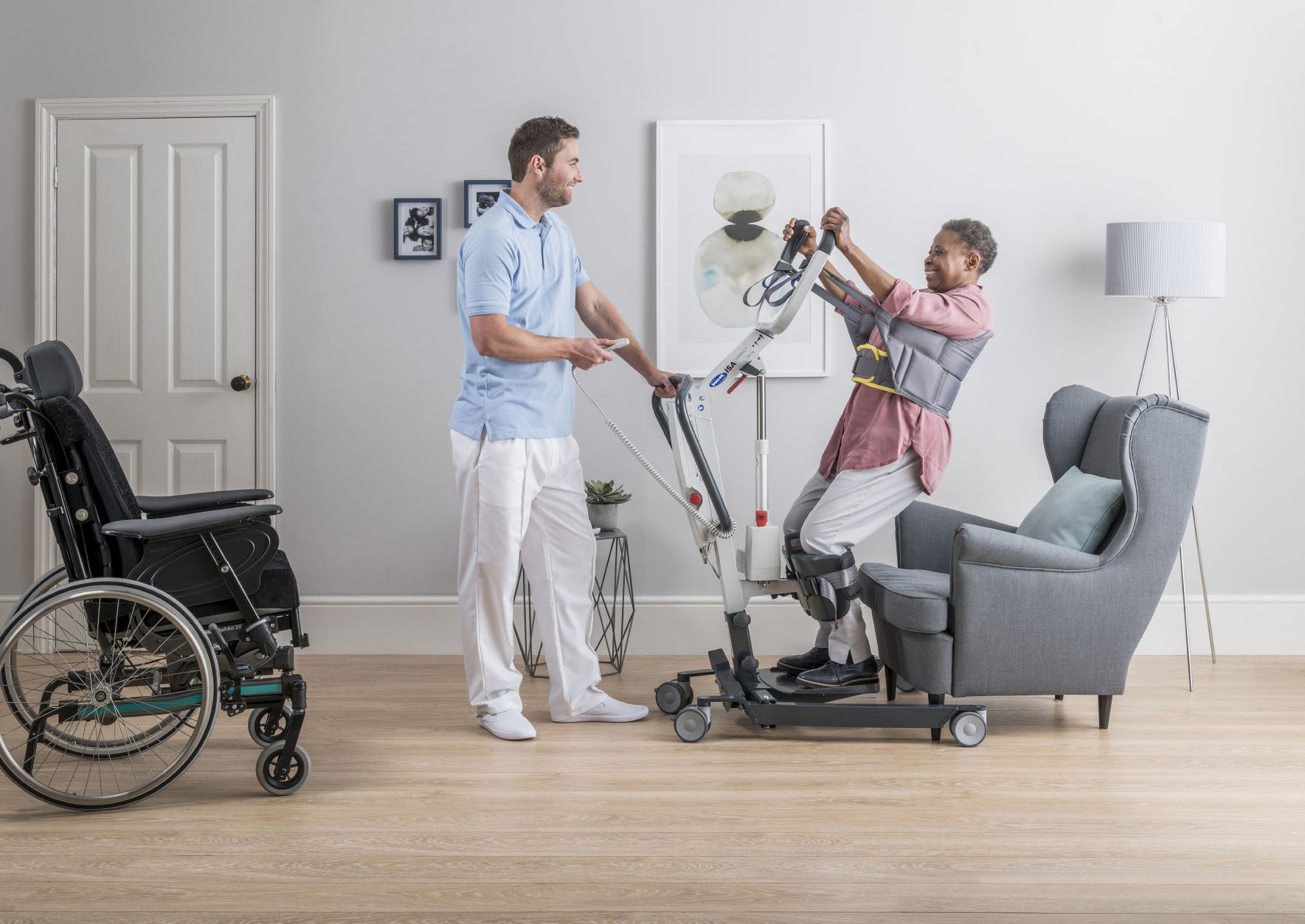 Die neue Form, leicht aufzustehen: Invacare ISA - Invacare Germany